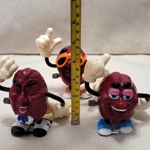 Vintage | Toys | 3 Vintage California Raisin Wind Up Figurines 987 1988 ...